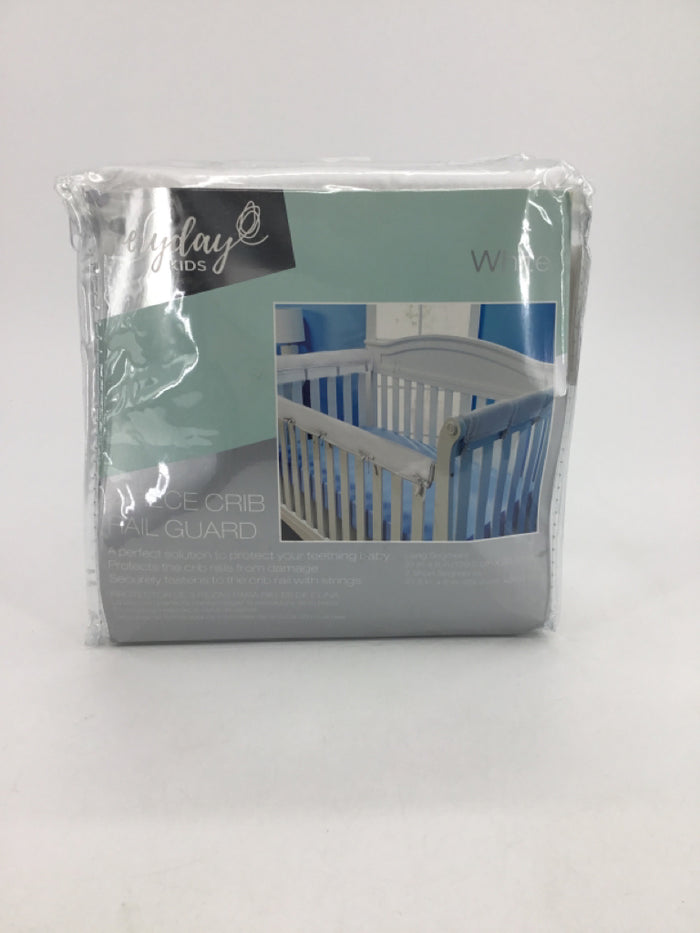 Everyday Kids 3 Piece Crib Rail Guard